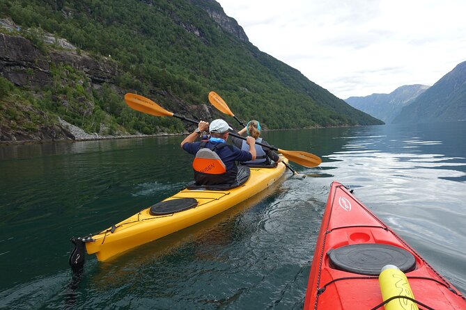 Fjord paddle in Hellesylt - Half Day Kayaking Tour - Who Should Consider This Tour?