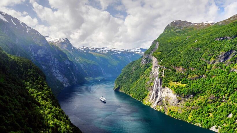 Fjords are best seen from above! - FAQ: Your Practical Questions Answered