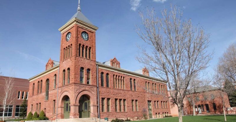 Flagstaff: Family Friendly Haunted Walking Tour - What to Expect on the Tour