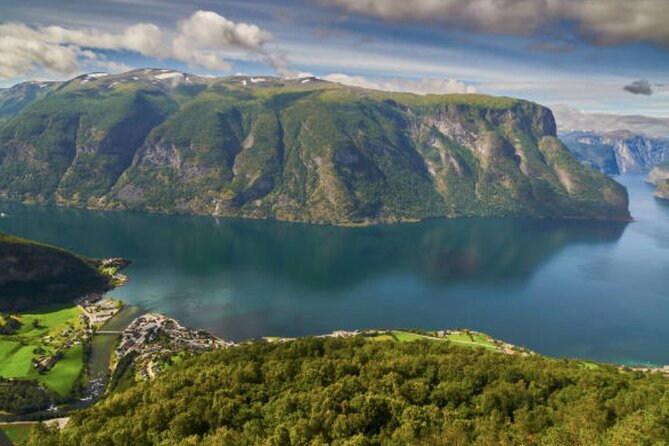 Flam: The Spectacular Stegastein Viewpoint Tour (Small Group) - Pickup and Meeting Information