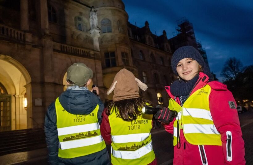 Flashlight tour for children/teenagers - An In-Depth Look at the Hannover Flashlight Tour
