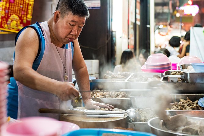Flavors of Bangkok: Small-Group Chinatown Evening Food Tour - The Guide: What Makes the Difference?