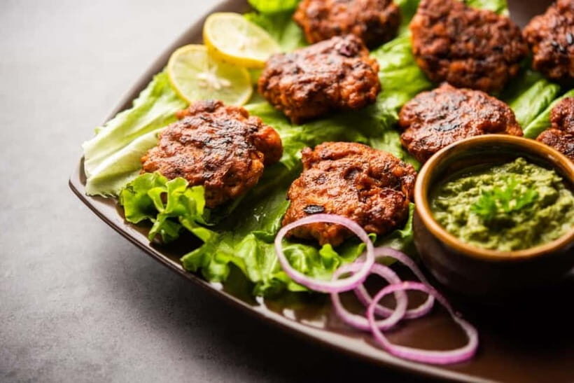 Flavors of Lucknow: Guided Food Tasting Tour with a Local - Authenticity and Cultural Insights