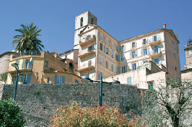 Flavors & Tastes of Provence , Shared & Guided 1/2 Day from Nice - Transportation and Group Size