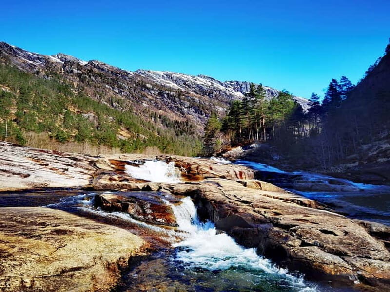 Flexible tour to Modalen Castle Hesjedalsfossen can hiking - Why Choose This Tour? A Deep Dive
