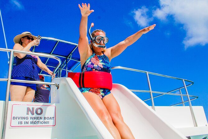 Float & Feast Private Party Cruise with Premium Buffet & Open Bar - Key Points