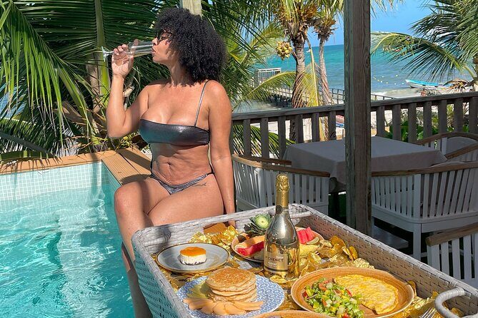Floating Brunch in Punta Cana with Private Chef and Infinity Pool - Key Points