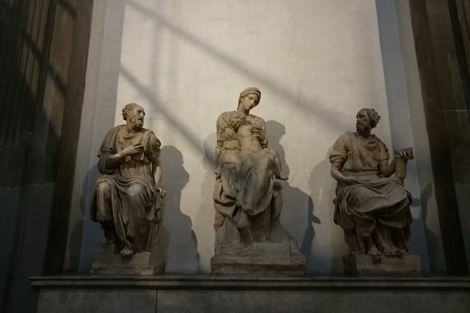 Florence: 1.5 hour Medici Chapels monolingual small-group guided tour - The Chapel of the Princes