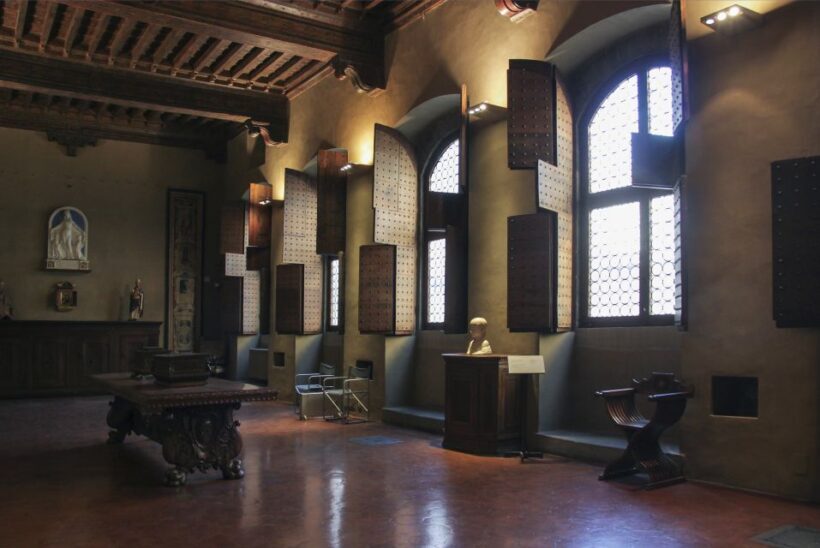 Florence: 1-Hour Private Tour of an Ancient Florentine House - Exploring Florences Aristocratic Heritage in a One-Hour Private Tour