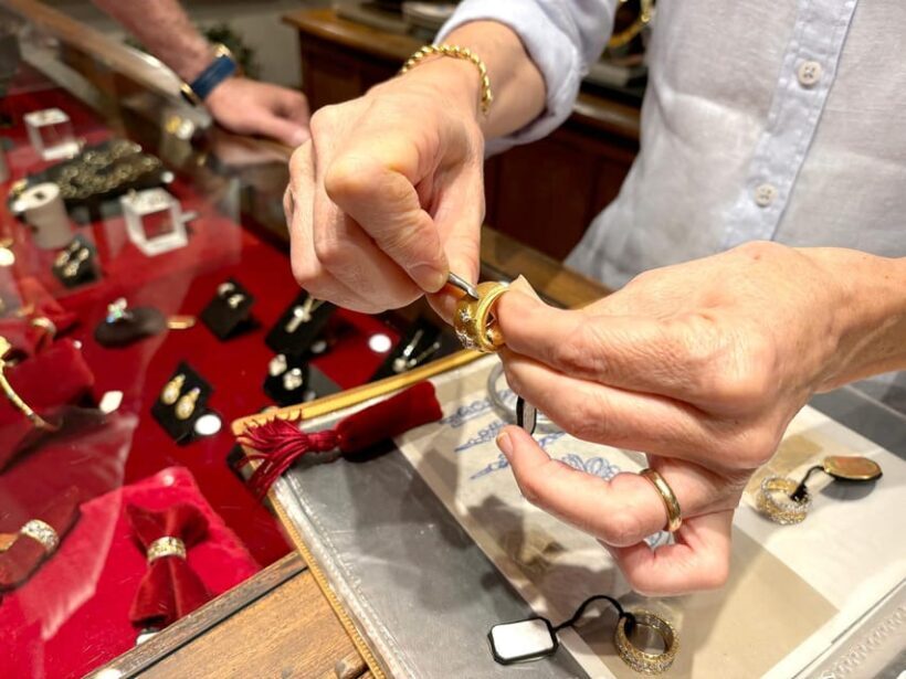 Florence: Artisan Workshop Experience - Florence: Artisan Workshop Experience – A Deep Dive into Craftsmanship