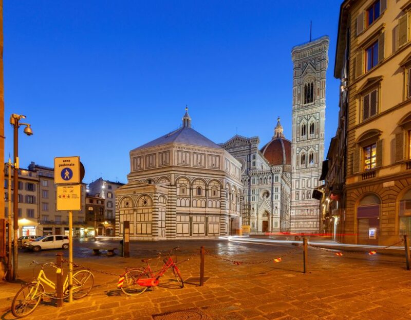 Florence at Night Bike Tour with Wine and Aperitivo Picnic - What to expect during the tour