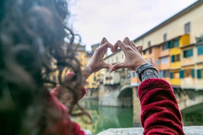 Florence by Night Guided Walking Tour:Duomo Old Bridge & All Must-See Highlights - Key Points