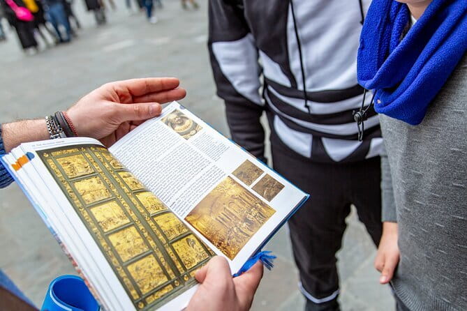 Florence by Night Guided Walking Tour:Duomo Old Bridge & All Must-See Highlights - Authentic Experiences and Traveler Feedback