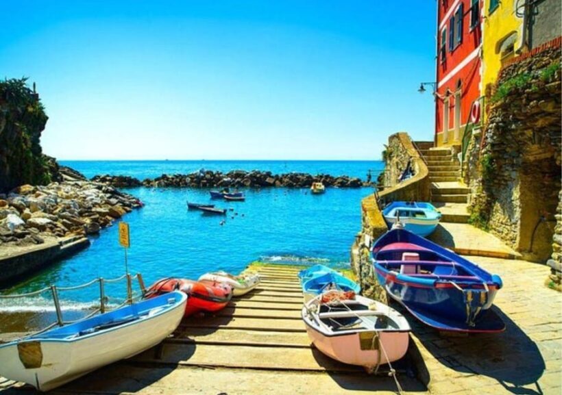 Florence: Cinque Terre Full-Day Bus Excursion with Lunch - Food and Drink: The Culinary Highlight