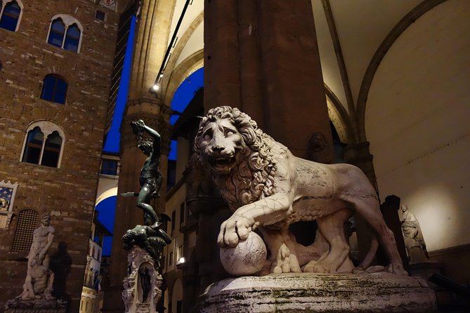 Florence Evening Tour: Hidden Stories of Power, Love & Betrayal - Unveiling the Medici Familys Influence in Piazza Della Signoria