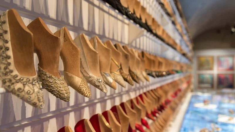 Florence: Fashion History Guided Walking Tour & Museum Visit - What Sets This Tour Apart?