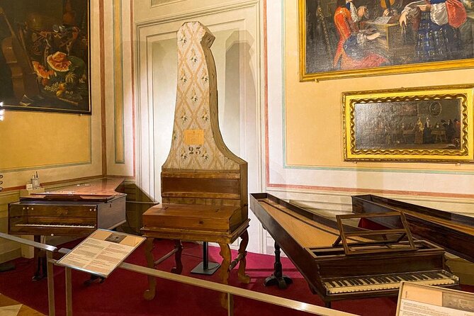 Florence: Guided Tour to the Accademia Gallery - Small Group Size Benefits