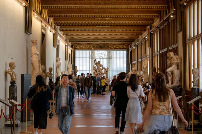 Florence in One Day With a Localguide: Uffizi-City Walk-Accademia - Refreshments With a View