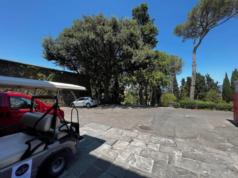 Florence: Leather Workshop and Golf Cart City Tour - Frequently Asked Questions