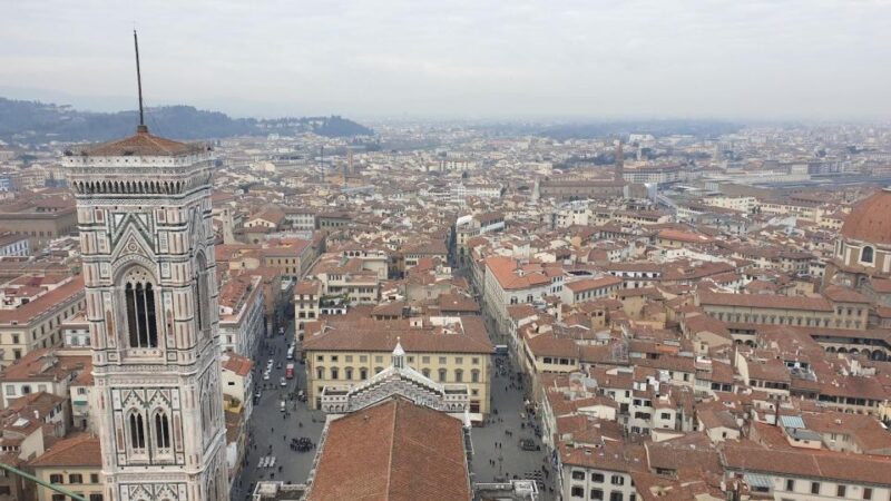 Florence: Michelangelos David & A Sip Through a Wine Window - Key Points
