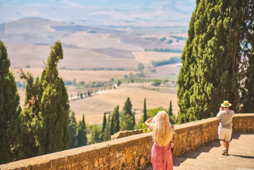 Florence: Orcia Valley, Montalcino, Pienza with Lunch & Wine - Introduction to the Tour Experience