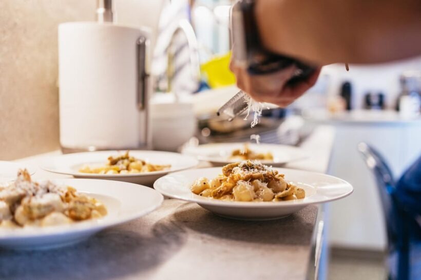 Florence: Pasta and Tiramisu Cooking Class with Local Host - The Value of This Experience