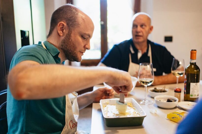 Florence: Pasta and Tiramisu Cooking Class with Local Host - Authenticity and Audience