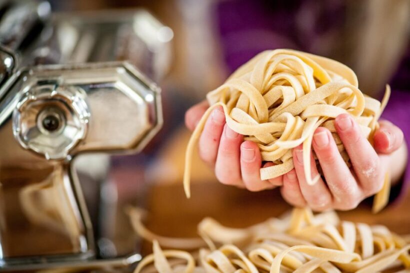 Florence: Pasta Cooking Class with Unlimited Wine - An In-Depth Look at the Experience