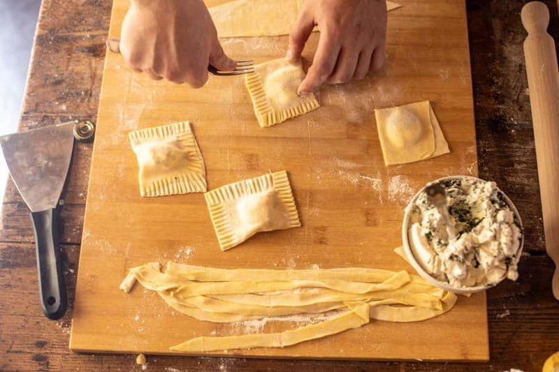 Florence: Pasta & Tiramisu Class with Unlimited Wine - An Authentic Taste of Italy