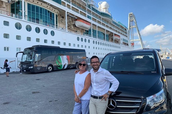 Florence & Pisa With Nicola Scovenna - Marveling at the Magnificent Basilica of Santa Croce