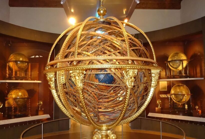Florence: Private Astronomical Tour of the Museo Galileo - An In-Depth Look at the Florence Private Astronomical Tour