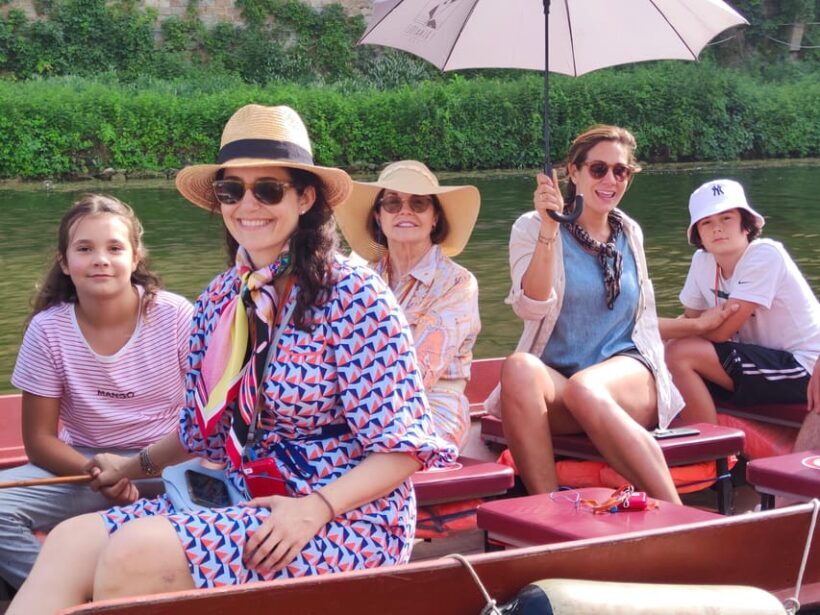 Florence: Private Sunset Boat Tour with Champagne - An Unconventional Way to See Florence