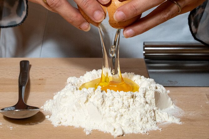 Florence: Ravioli & Pasta Class with Tiramisu and Unlimited Wine - Key Points