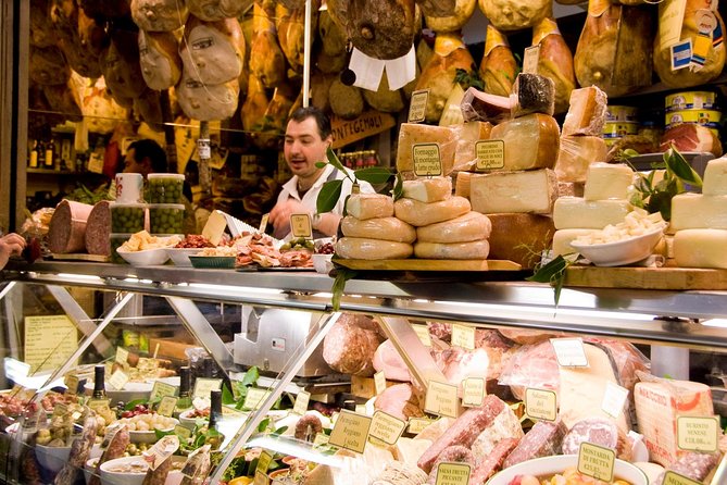 Florence: San Lorenzo Market Food and Wine Tour With Local Expert - Exploring the Basilica of Santa Croce