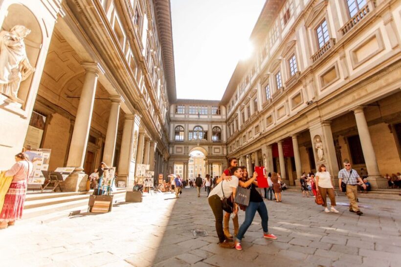Florence: Skip-the-Line Uffizi Gallery Small Group Tour - The Building Itself