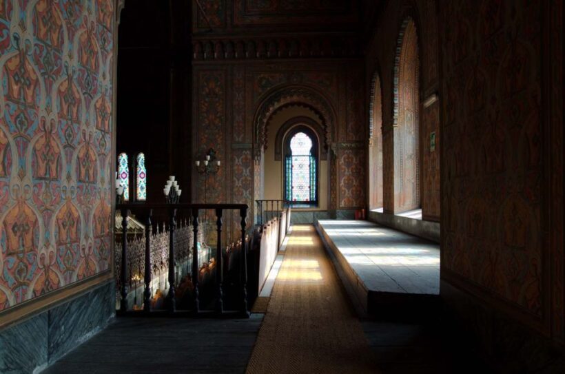 Florence: Synagogue and Jewish Museum Entry Ticket - The Architecture and Atmosphere