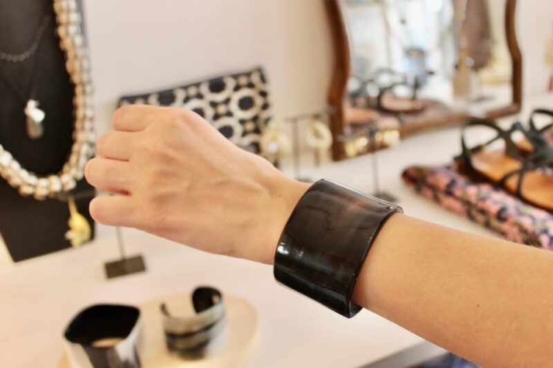 Florence: Tailored Shopping Experience with Stylist - Key Points