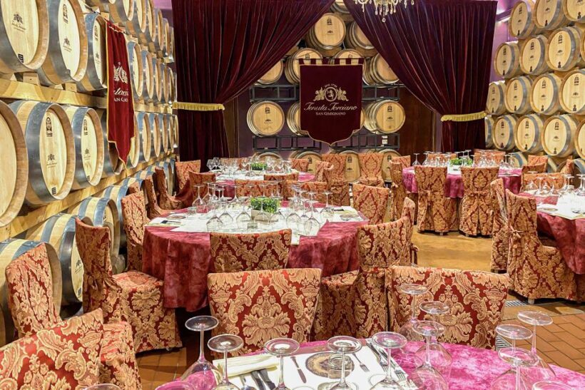 Florence: Tuscan Dinner, Wine Tasting with Private Transfer - The Food and Wine Experience