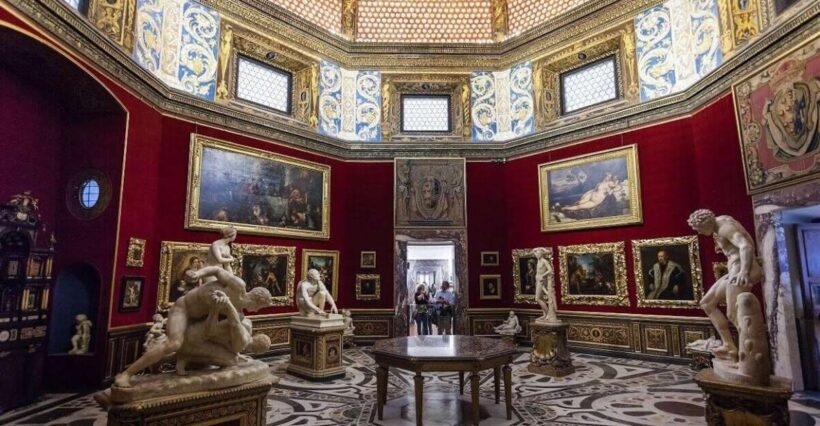 Florence: Uffizi Gallery Small Group with Entrance Tickets - What to Expect from the Uffizi Guided Tour