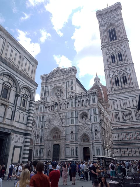 Florence Unveiled: The Rivalry of Leonardo and Michelangelo - Piazza della Repubblica & Cathedral of Santa Maria del Fiore