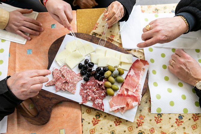 Florence Walking Food Tour With Secret Food Tours - Taking in Tuscan Traditions