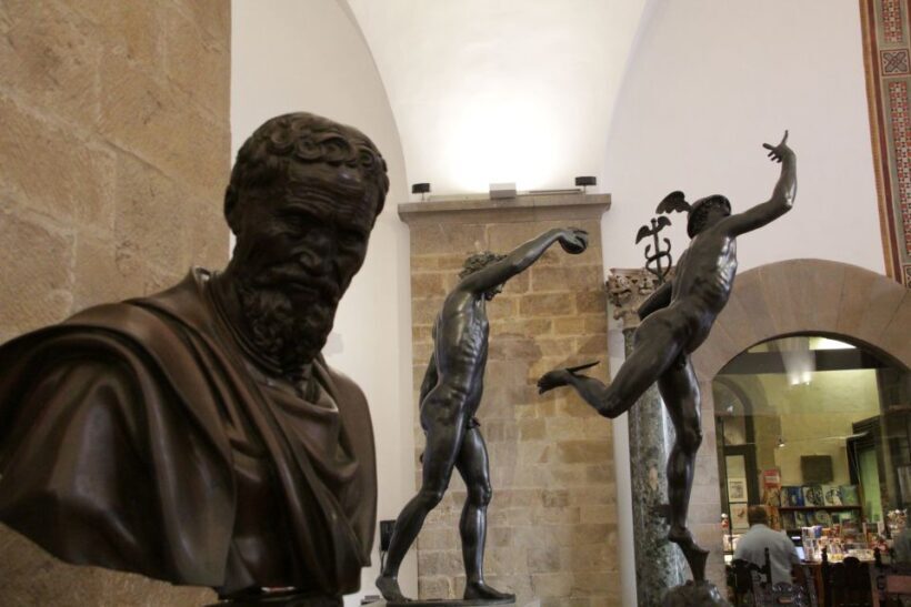 Florence: Walking Tour and Bargello Museum - Key Points