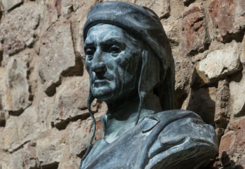 Florence: Walking Tour of Dante's Florence with a Guide - A closer look at the experience