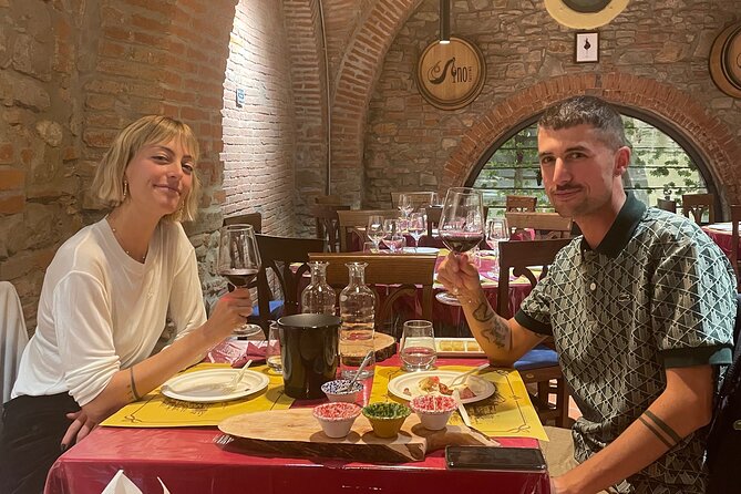 Florence Wine Tasting Experience with Three Types of Tuscan Wine - Exploring the Florence Wine Tasting Experience with Three Types of Tuscan Wine