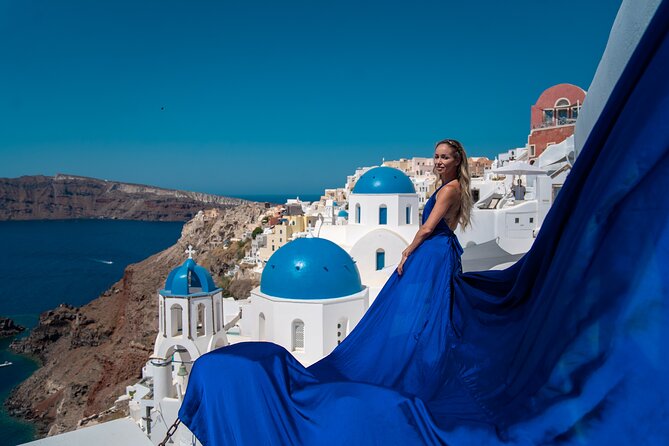 Flying Dress Photoshoot in Oia Private entry to Blue Dome - FAQ