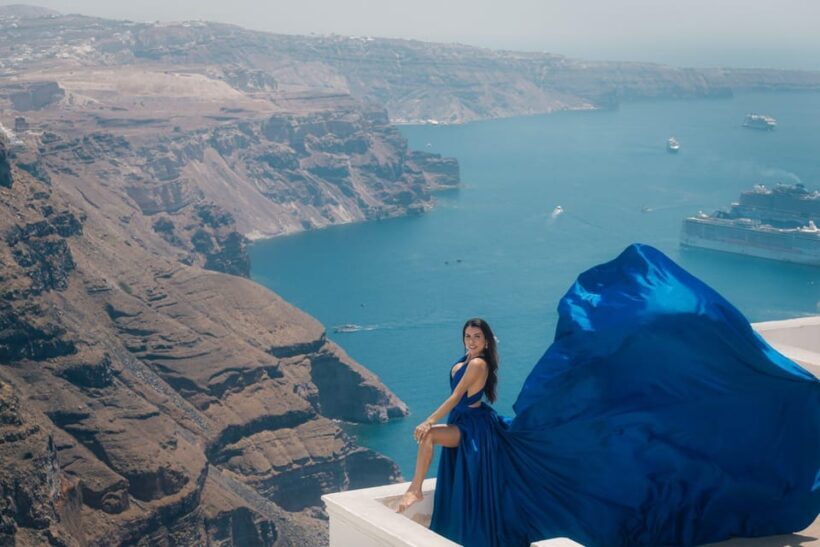 Flying dress Photoshoot in Santorini with Hotel Pickup - Who Will Love This?