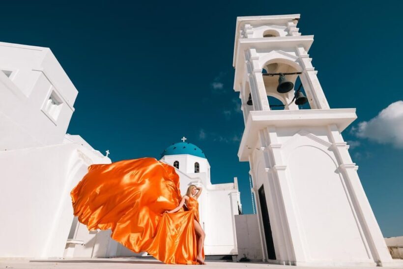 Flying dress Photoshoot in Santorini with Hotel Pickup - FAQs