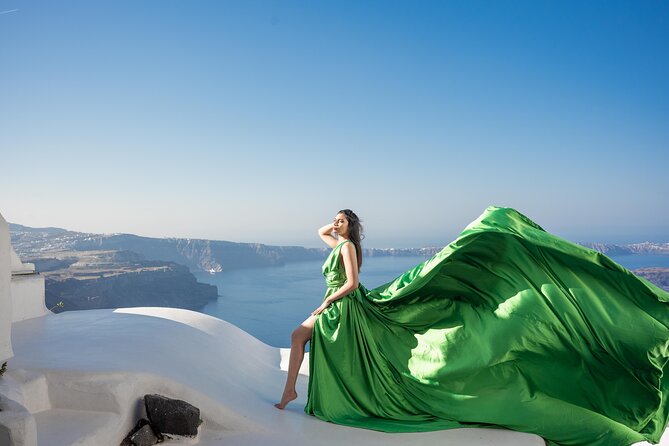 Flying Dress Photoshoot Tour in Santorini & Pick up - What to Expect During Your Photoshoot