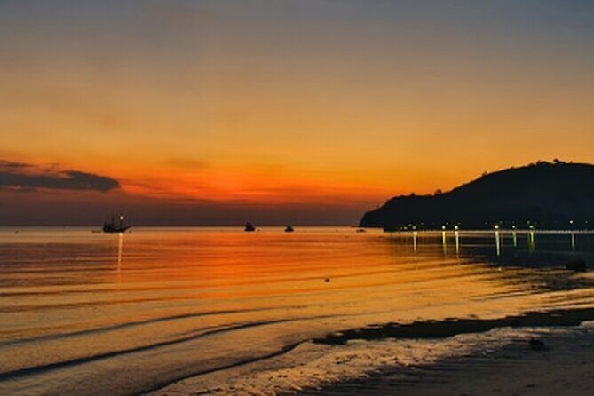 Flying Fox Island Sunset Cruise Private Boat Charter Labuan Bajo - The Experience Unpacked: What to Expect on This Sunset Cruise