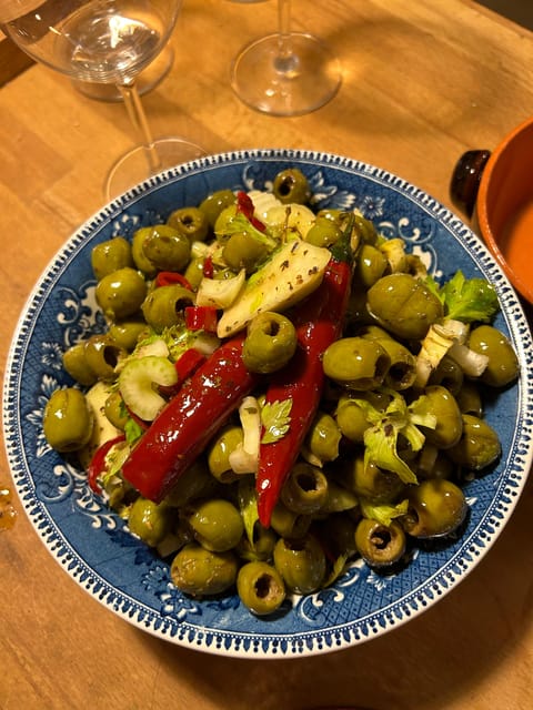 Foligno: Clay workshop, discover your totem animal + tasting - Who Should Consider This Tour?